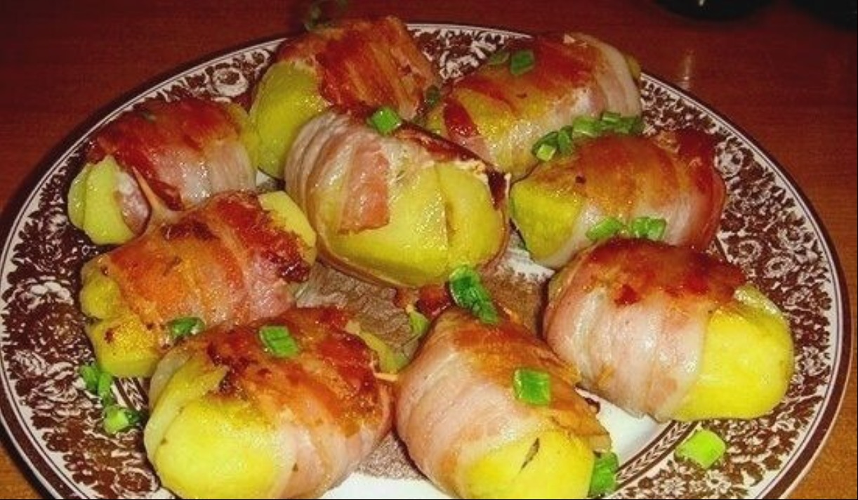 Bulvės drabužiuose - Receptas su nuotraukomis