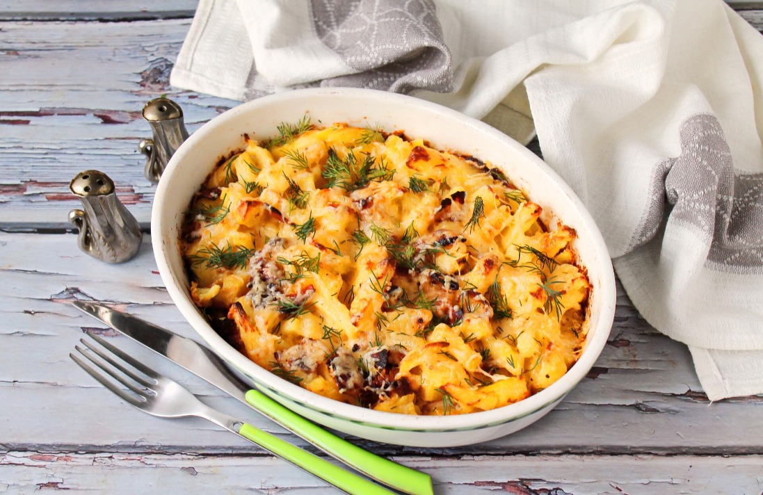 Bulvės su šonine grietinės padaže - Receptas su nuotraukomis