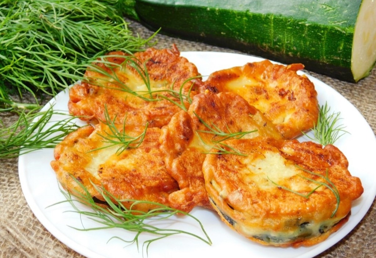 Cukinijos sūrio tešloje - Receptas su nuotraukomis