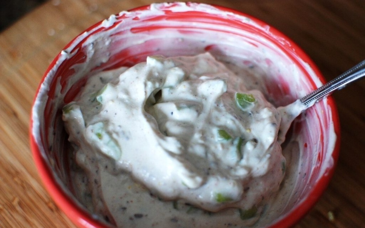 Jogurto ir agurkų padažas - Receptas su nuotraukomis