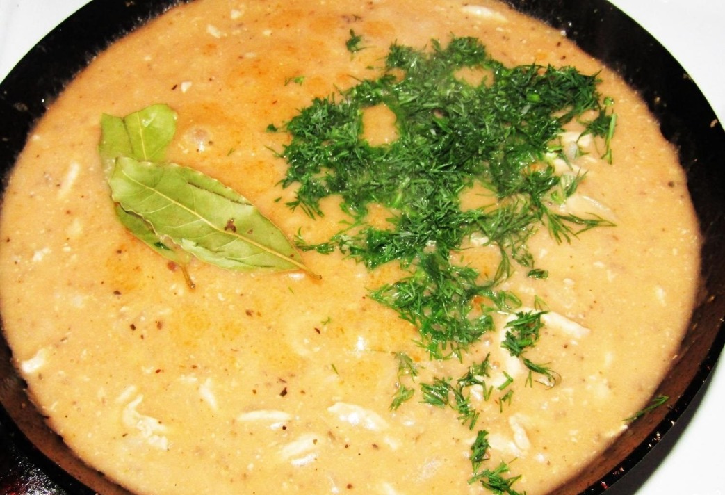 Kiauliena padaže - Receptas su nuotraukomis