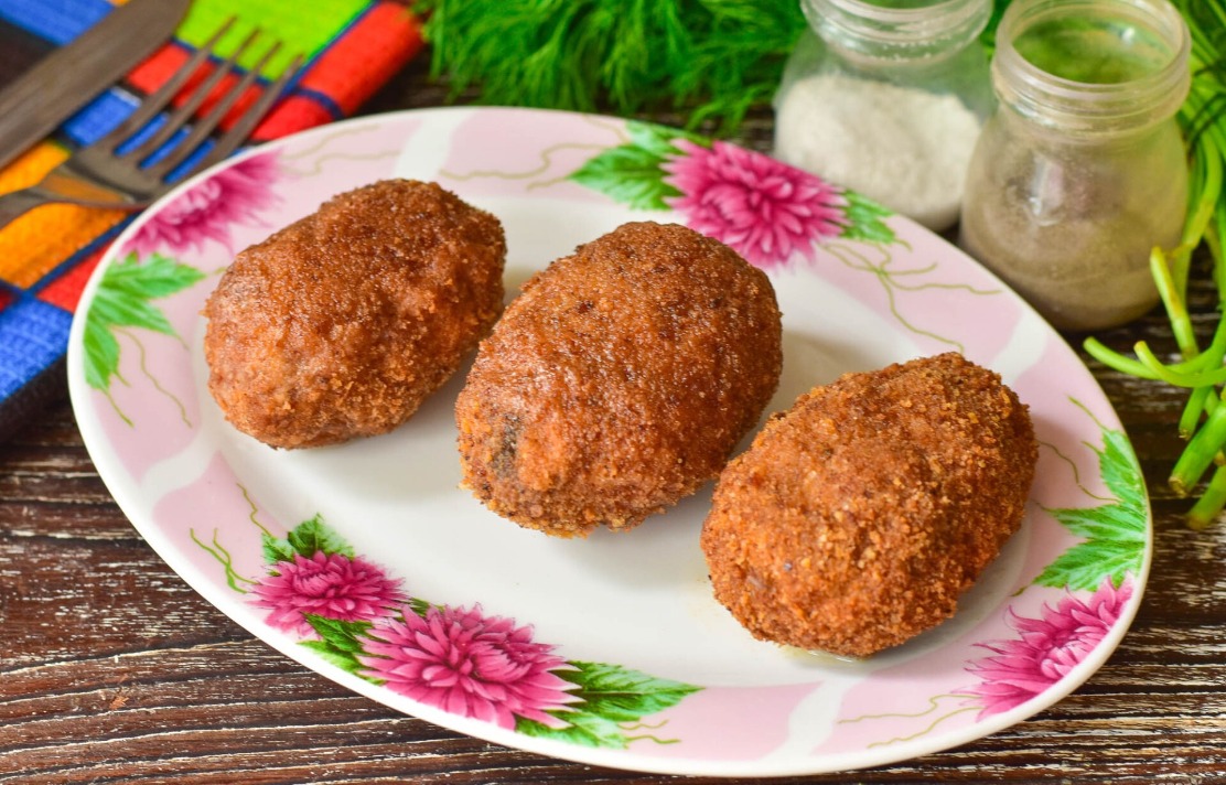 Kiaulienos Kijevo kotletai - Receptas su nuotraukomis