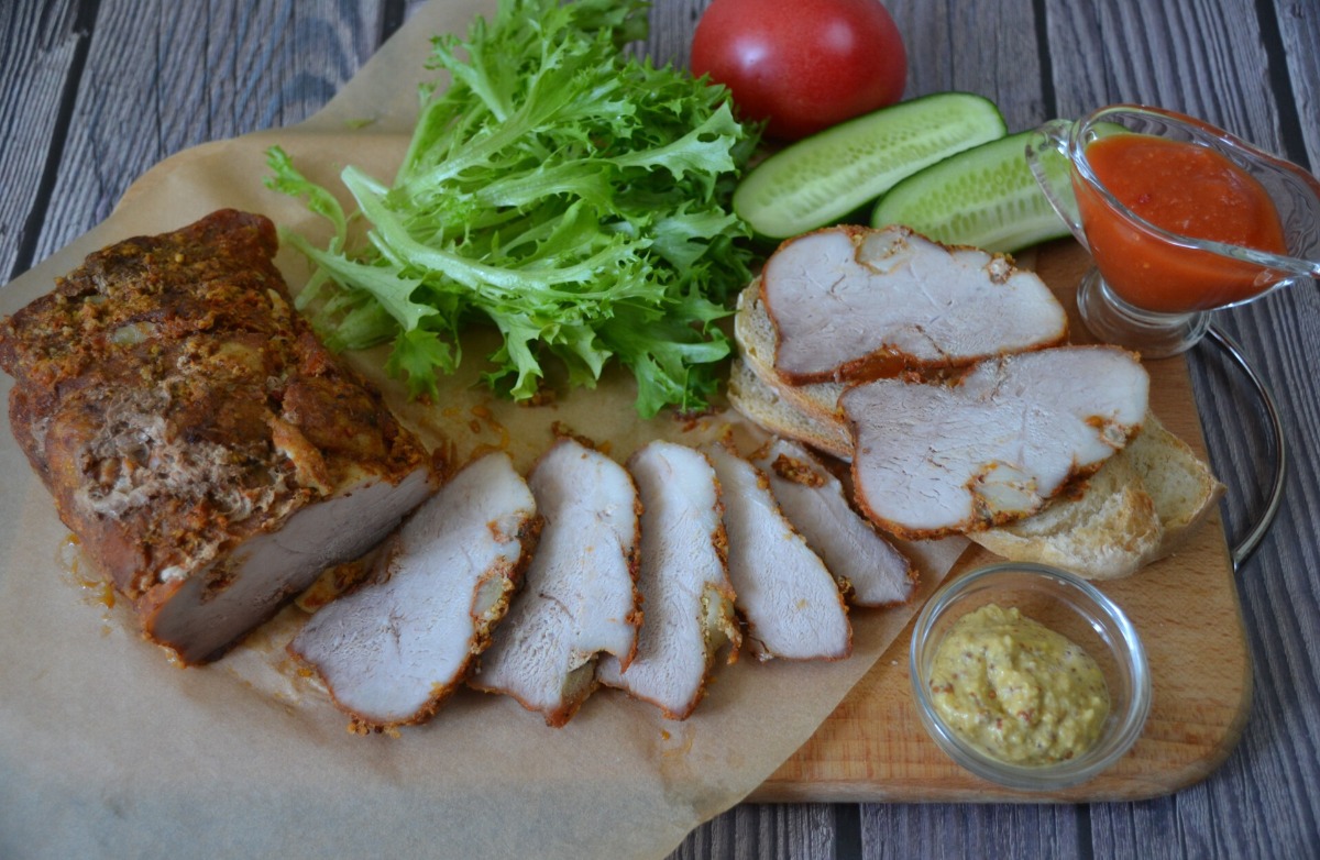 Kiaulienos kumpis keptas folijoje - Receptas su nuotraukomis