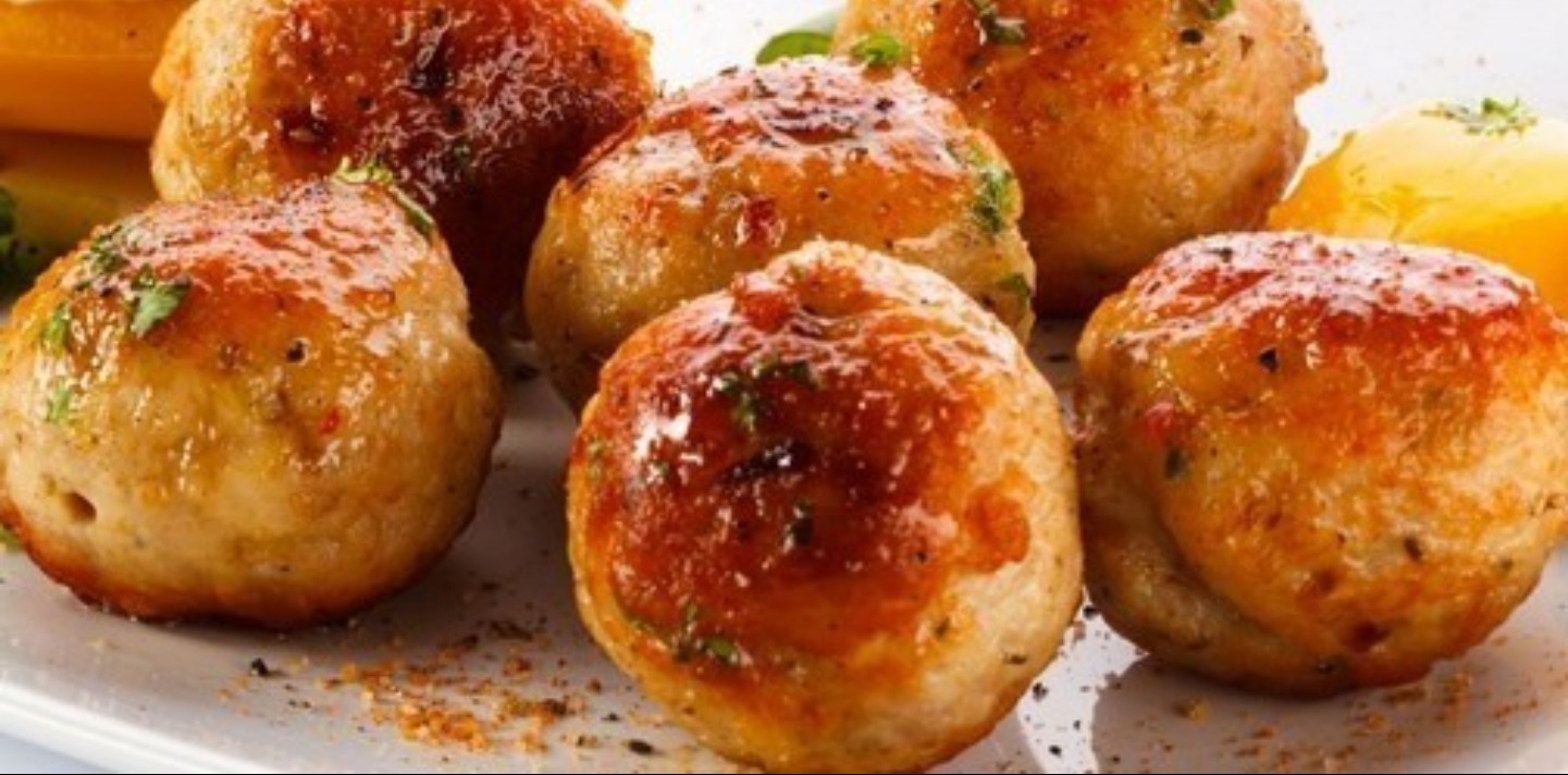 Kotletai su pomidorais - Receptas su nuotraukomis