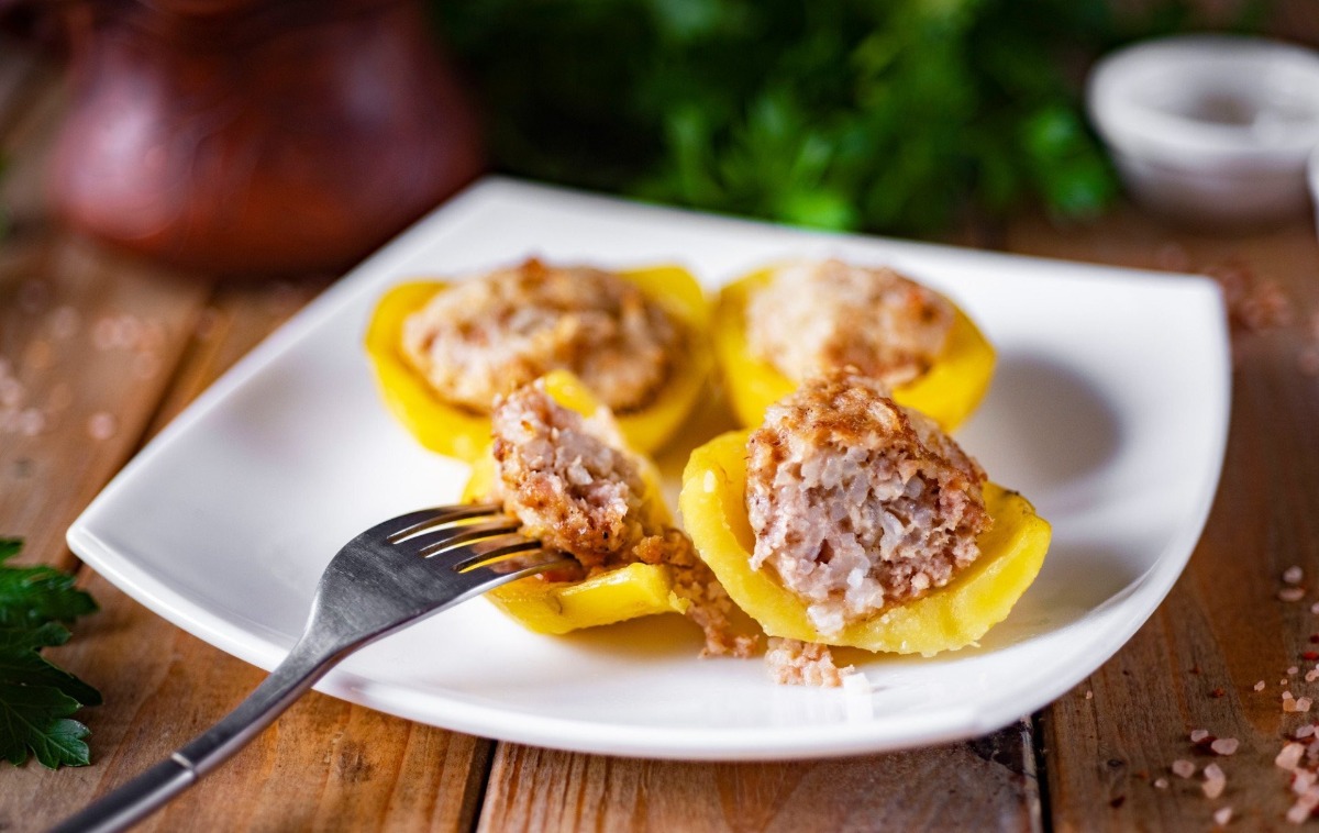 Malta mėsa įdarytos bulvės - Receptas su nuotraukomis