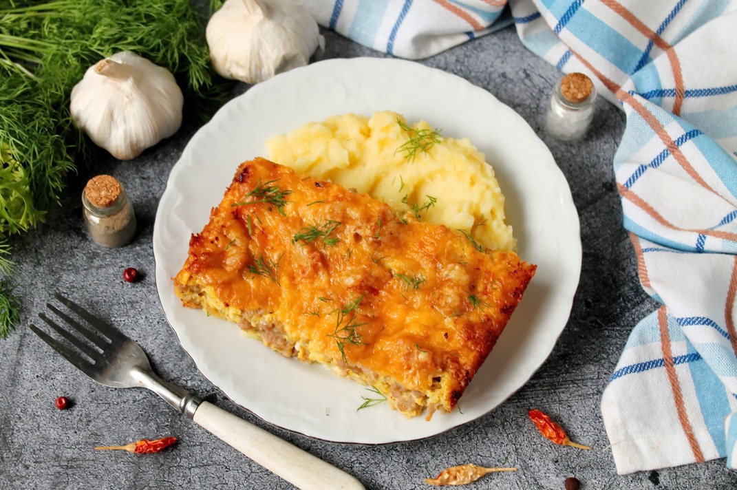 Malta mėsa orkaitėje su sūriu ir grietine - Receptas su nuotraukomis