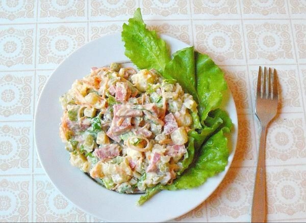 Mišrainė su dešra - Receptas su nuotraukomis