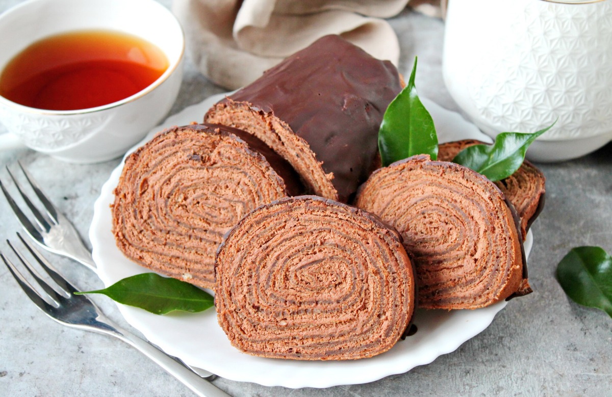 Šokoladinis blynų vyniotinis su grietinėle - Receptas su nuotraukomis